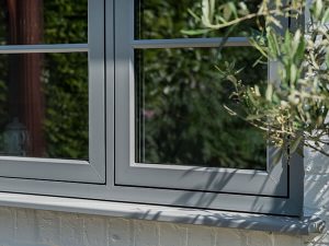The Difference Between Flush Casement Windows & Non-Flush Windows