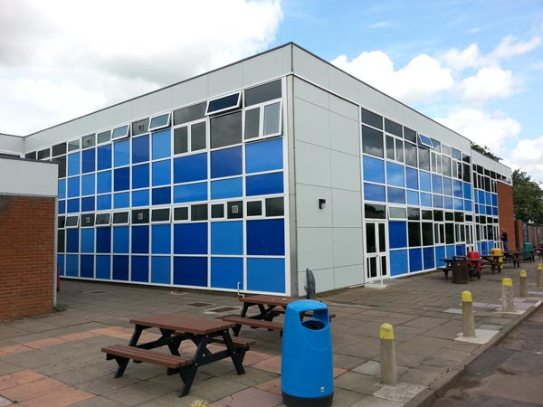 Bournside School | Aluminium System & Sapa 202 Commercial Doors