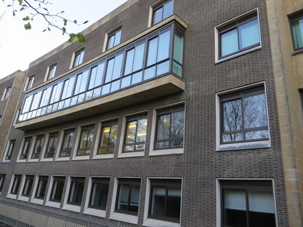 Winchester Law Courts | SAPA Dualslide Aluminium Windows